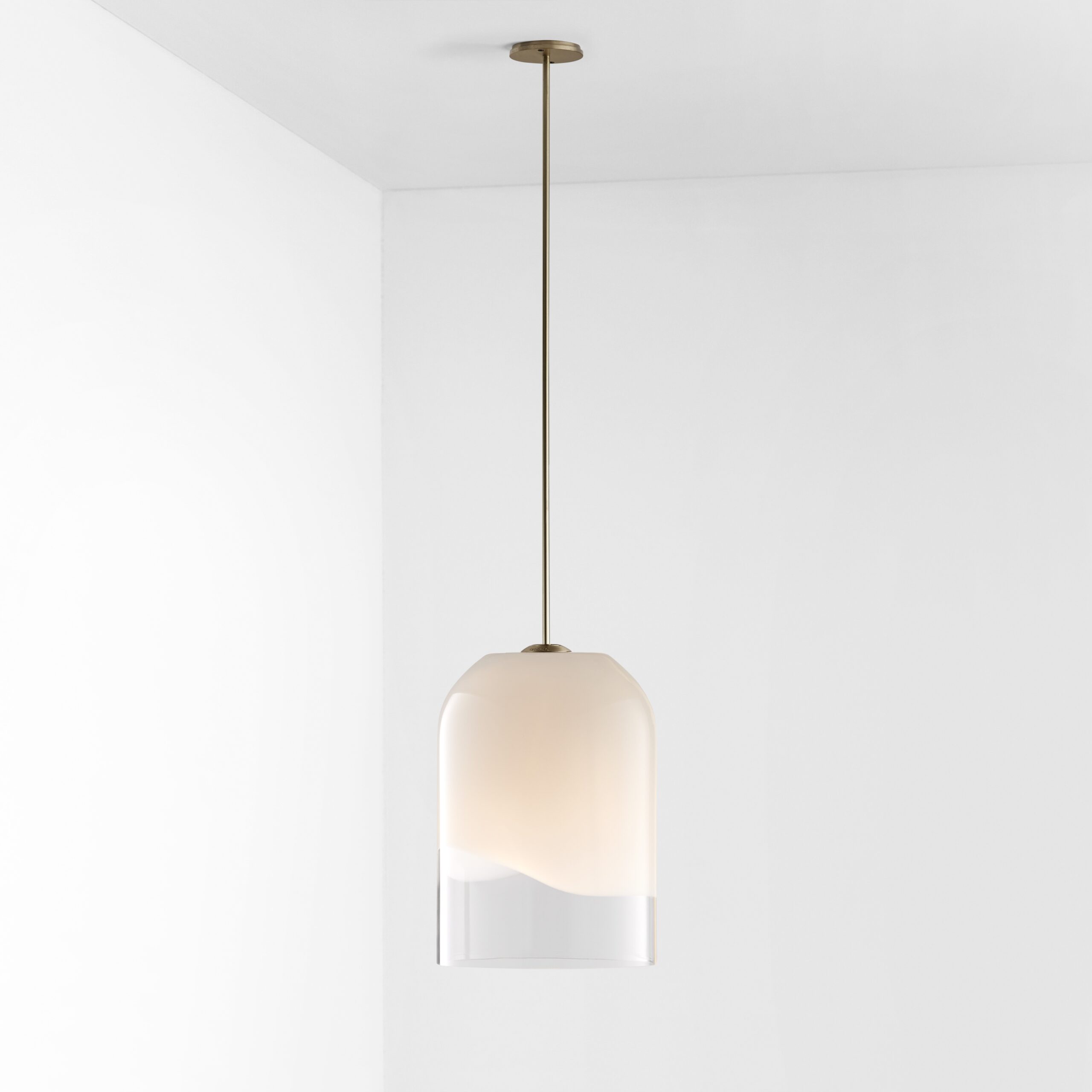 Moni - Articolo Studios