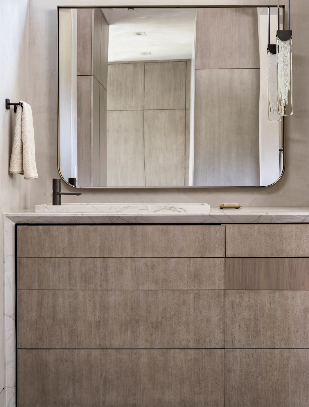 AMB Design by Anne-Marie Barton - Articolo Studios